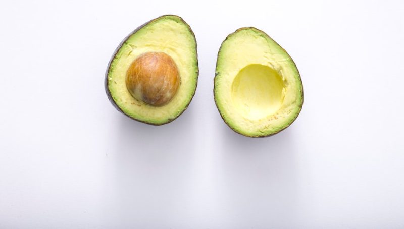 How To Pollinate Avocado Trees? (Explained for Beginners)